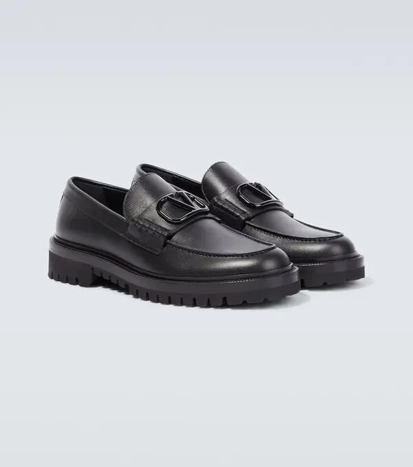 Valentino Garavani VLogo Men’s Leather Oxford Shoes Black NWOB Valentino Garavani Vlogo Oxford Shoes In Black | Editorialist main image 4