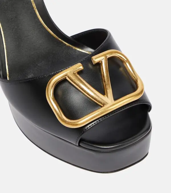 Valentino Garavani Vlogo Leather Platform Sandals - Black