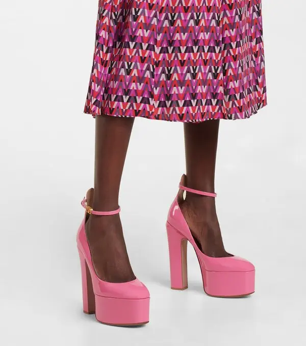 Valentino Garavani Tan-go Platform Pumps - Pink