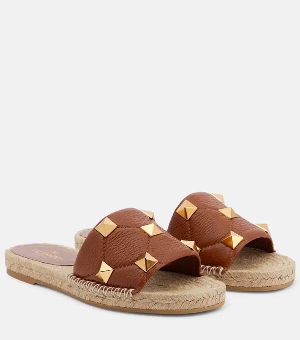 Valentino Garavani Roman Stud Leather And Raffia Slides - Neutrals