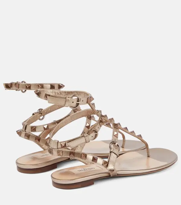 Valentino Garavani Vlogo Leather Thong Sandals - Neutrals