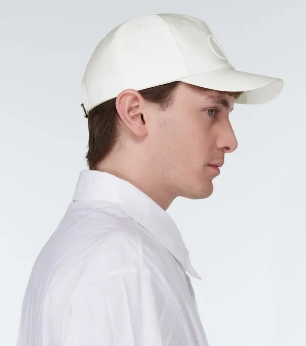 Valentino Garavani Vlogo Cap In White - 30% Off | Editorialist display picture 1