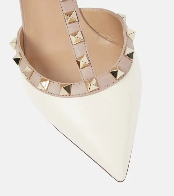 Valentino Garavani Rockstud Leather Pumps - White