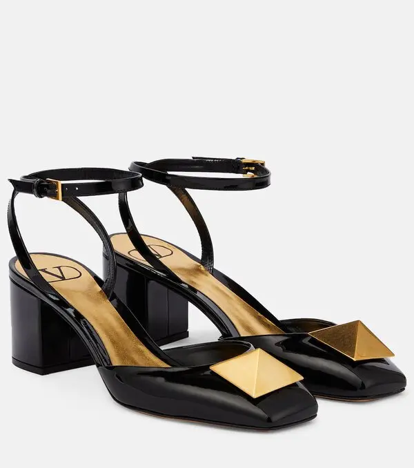 Valentino Garavani One Stud Patent Leather Pumps - Black