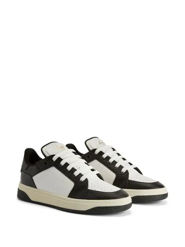 Giuseppe Zanotti Gz94 Lace-Up Low-Top Sneakers - Neutrals  display picture 2