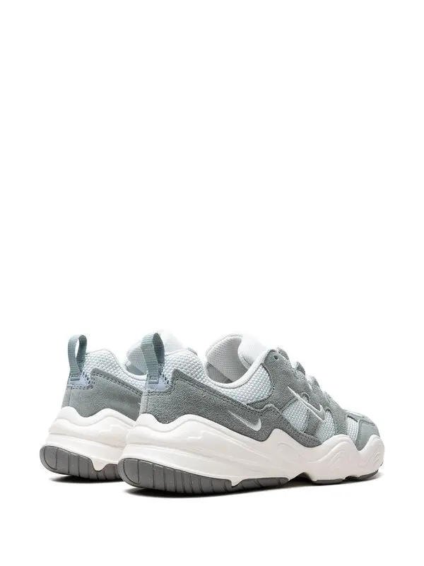 Nike Tech Hera Sneakers - Grey