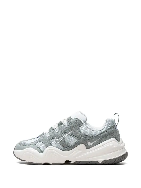 Nike Tech Hera Sneakers - Grey