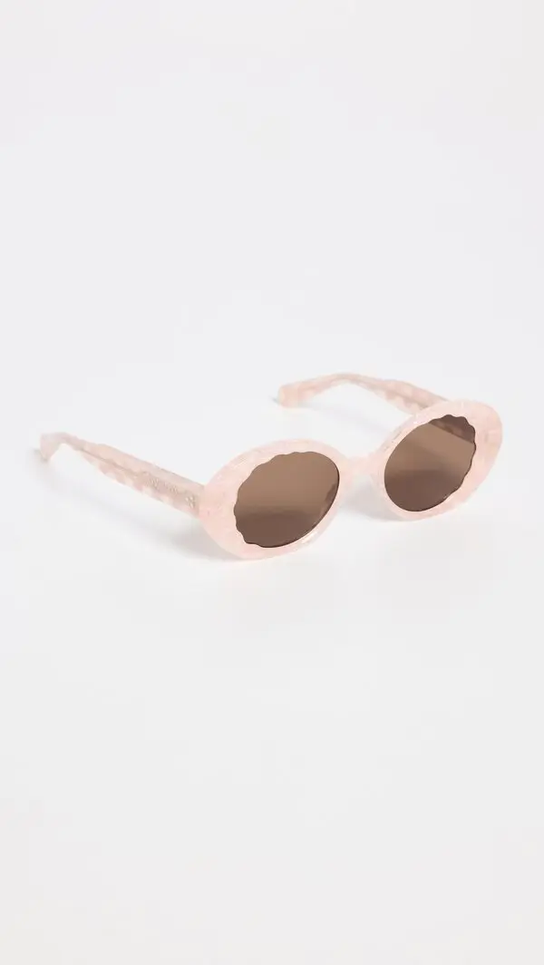 Krewe Alixe Sunglasses In Plaid - 30% Off | Editorialist display picture 2