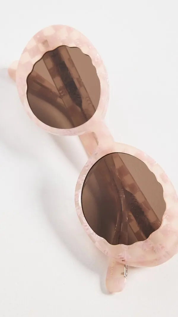 Krewe Alixe Sunglasses In Plaid - 30% Off | Editorialist display picture 3
