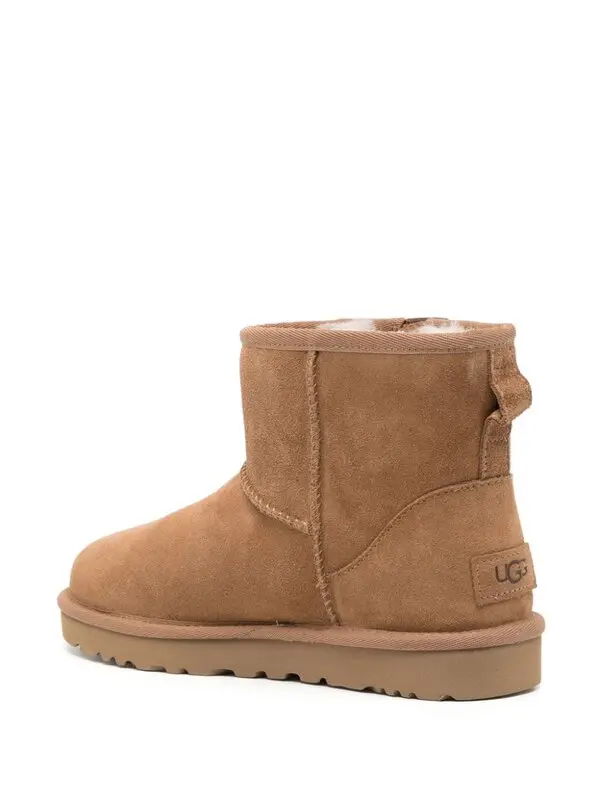 UGG Classic Mini Bailey Zip Boots