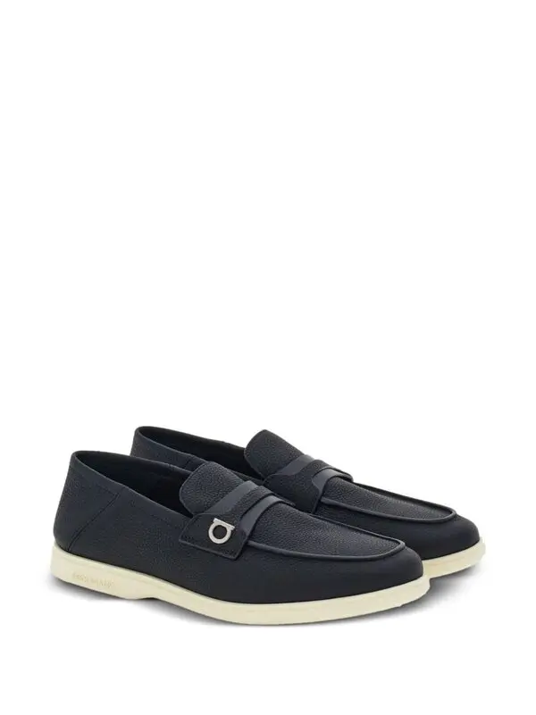 FERRAGAMO Gancini-plaque Leather Loafers - Black