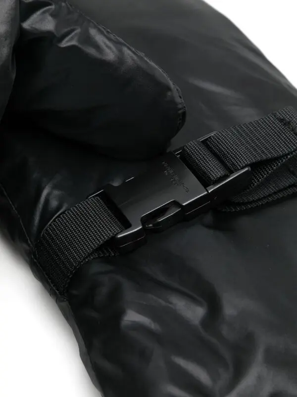 TAKAHIROMIYASHITA THESOLOIST. Buckle-strap Mittens