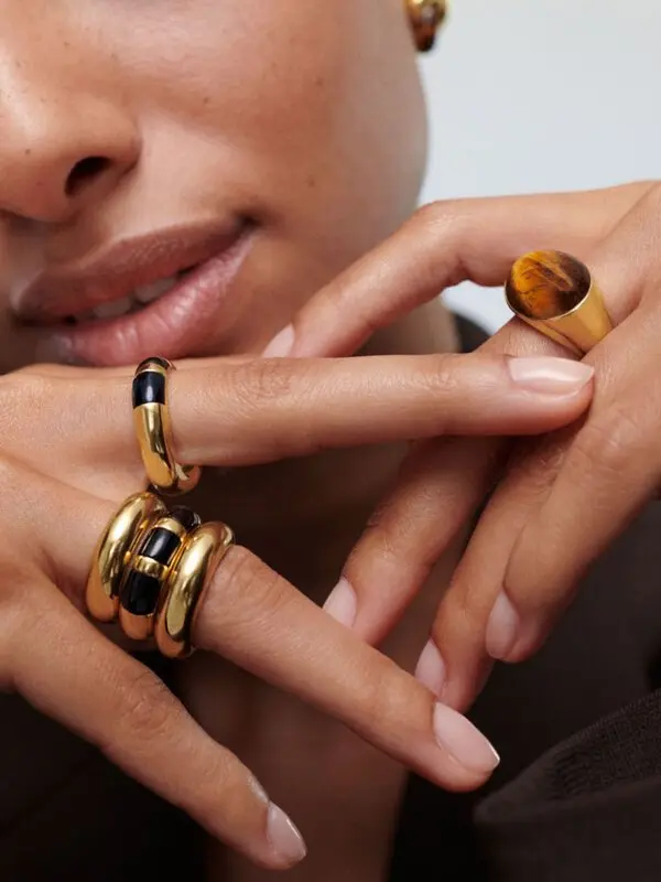 Monica Vinader Kate Young Striped D-shape Band Ring - Gold