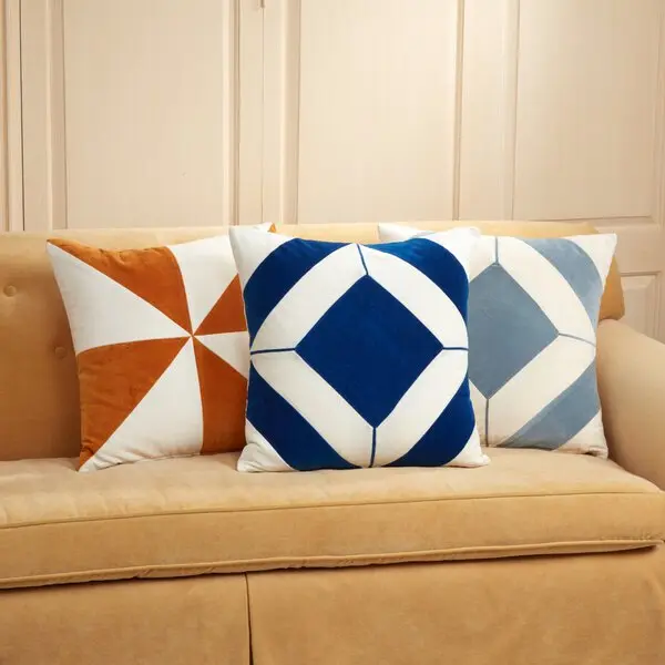 ROSELLI Diamond Decorative Pillow, 20 X 20
