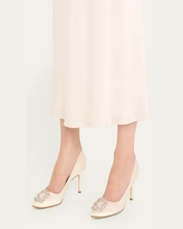 Manolo Blahnik Hangisi Satin Buckle Pumps - Cream