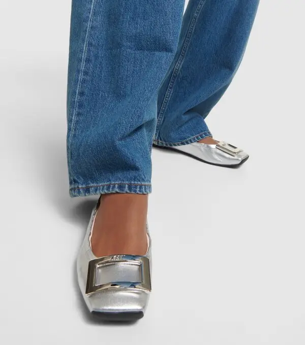ROGER VIVIER Viv' Pockette Metallic Leather Ballet Flats - Silver