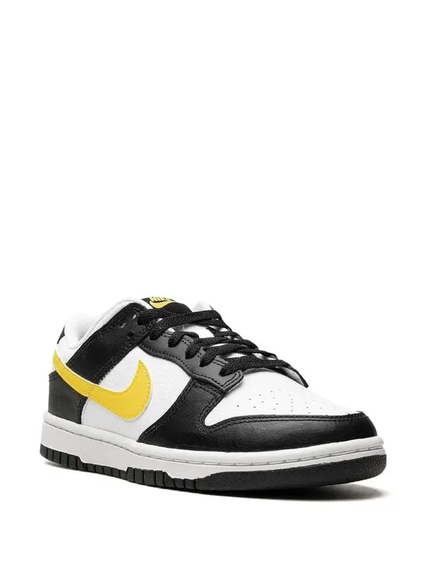 Nike Dunk Low Sneakers - White