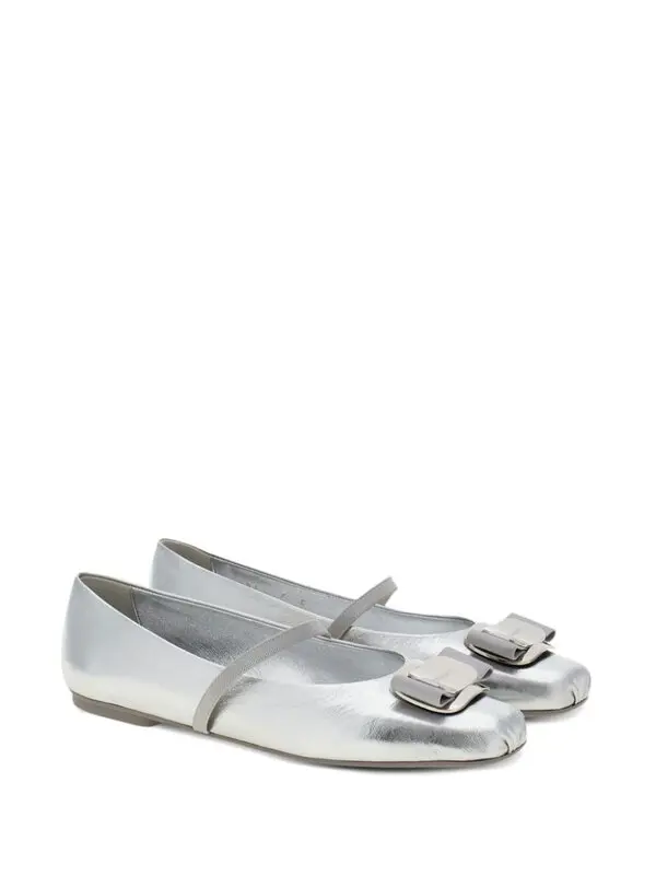 FERRAGAMO Vara Plate Ballet Flats - Silver