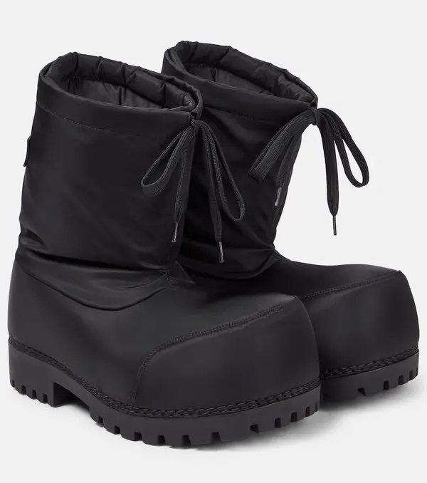 Balenciaga Alaska Low Boots - Black