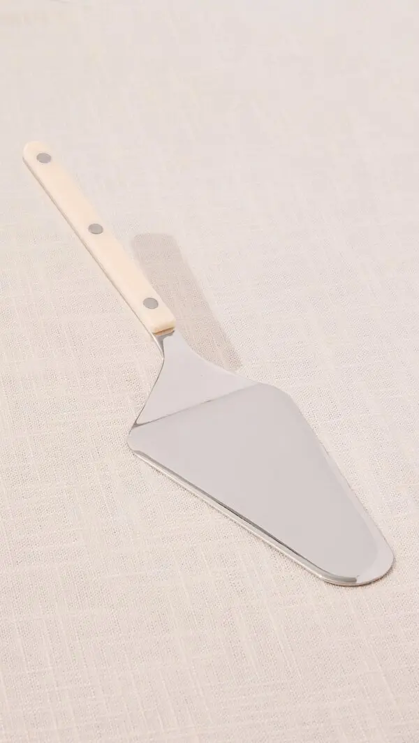 SABRE Tart Slicer - Ivory