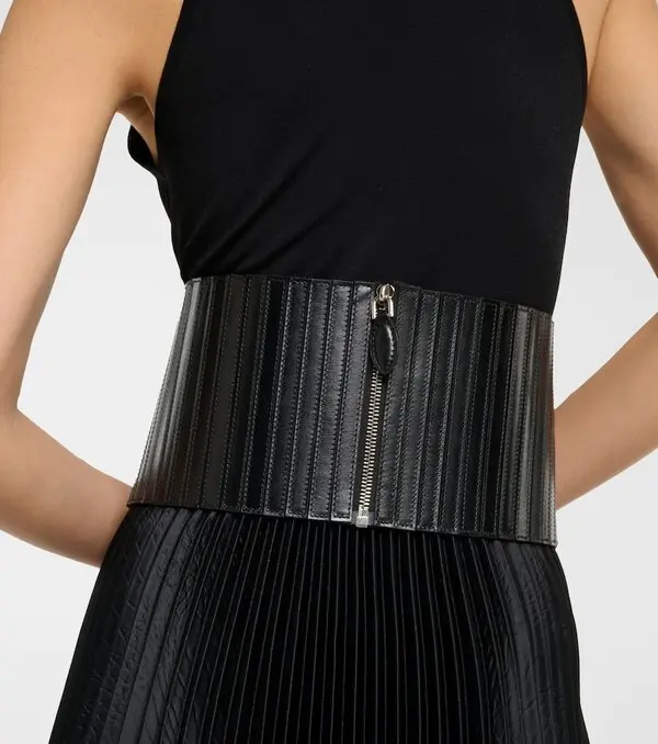 ALAÏA ベルト STRIPES CORSET NOIR 70 AlaïA Striped Corset Leather Belt - Black | Editorialist