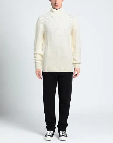 GABARDINE Turtleneck
