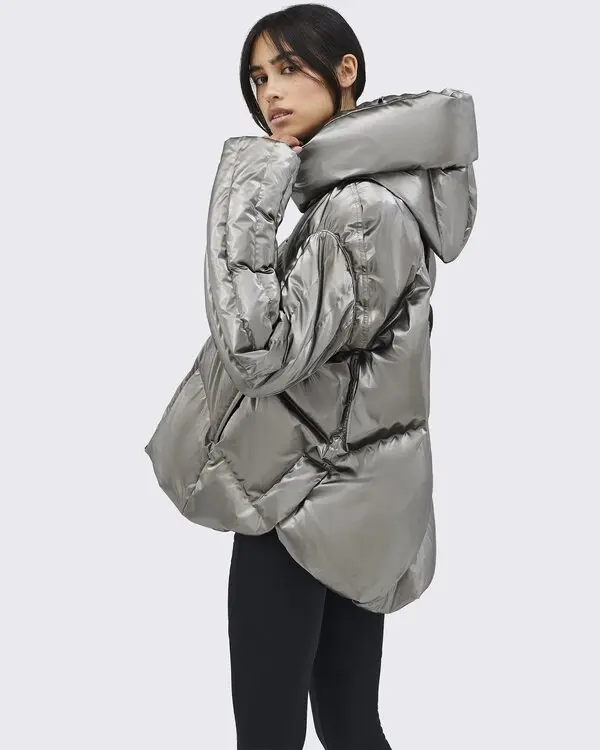 Perfect Moment Orelle Short Down Jacket