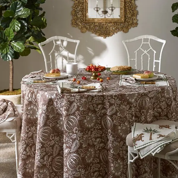 MATOUK Granada Tablecloth, 70 X 90 - Chestnut