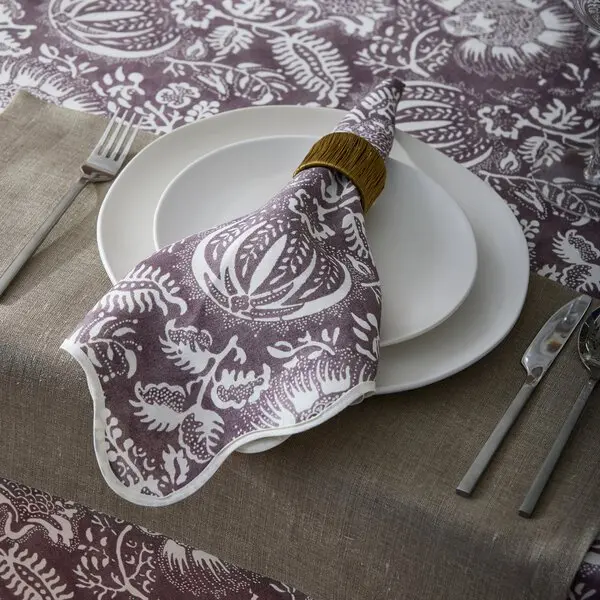 MATOUK Granada Round Tablecloth, 90 - Thistle