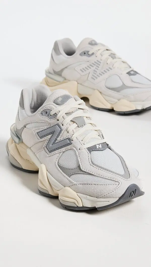 NEW BALANCE 9060 Sneakers - White/grey