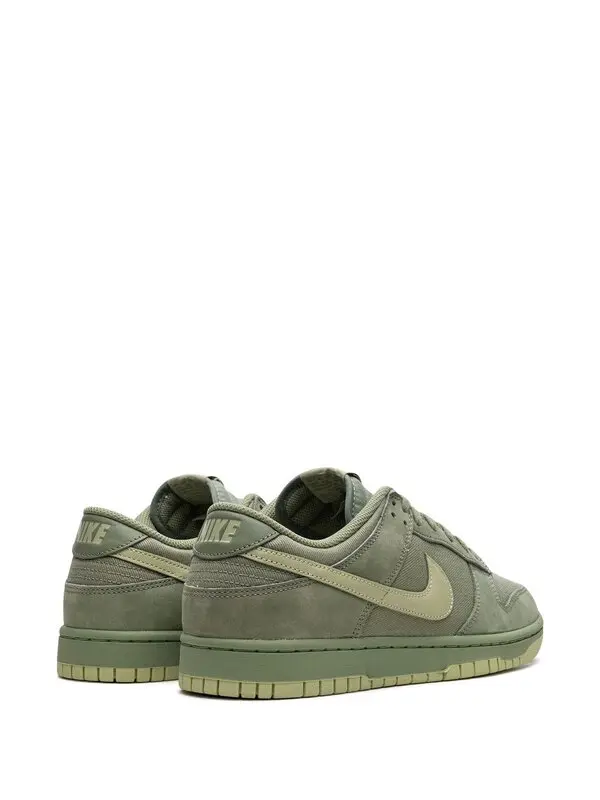 Nike Dunk Low Oil Sneakers - Green