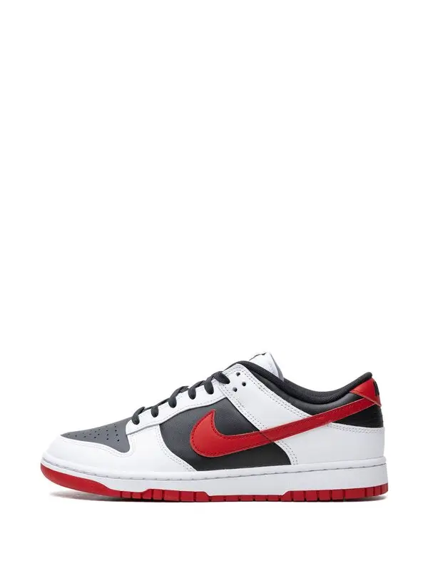 Nike Dunk Low Retro Sneakers - White