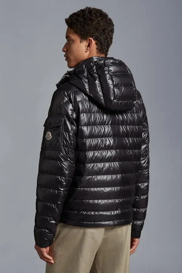 Moncler Lauros Short Down Jacket - Black