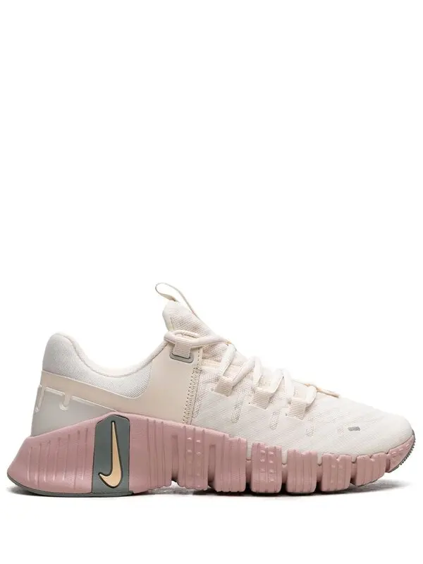 Nike Free Metcon 5 Sneakers - Pink