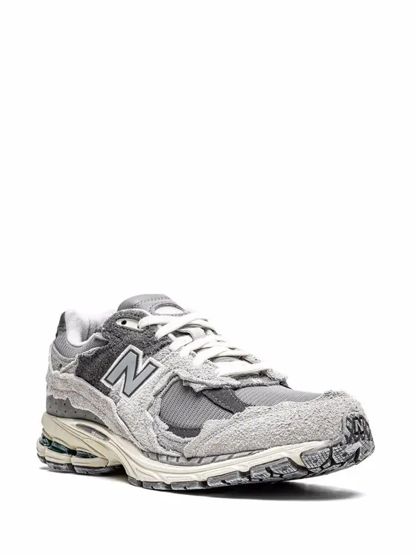 NEW BALANCE 2002r Sneakers - Grey