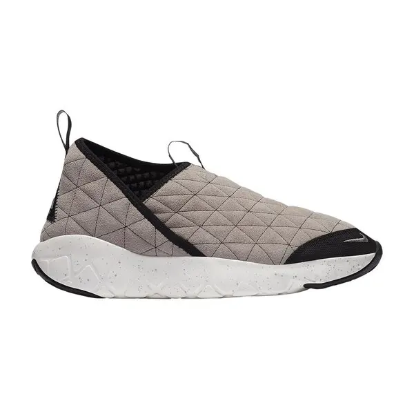 Nike Moc 3.0 Sneakers