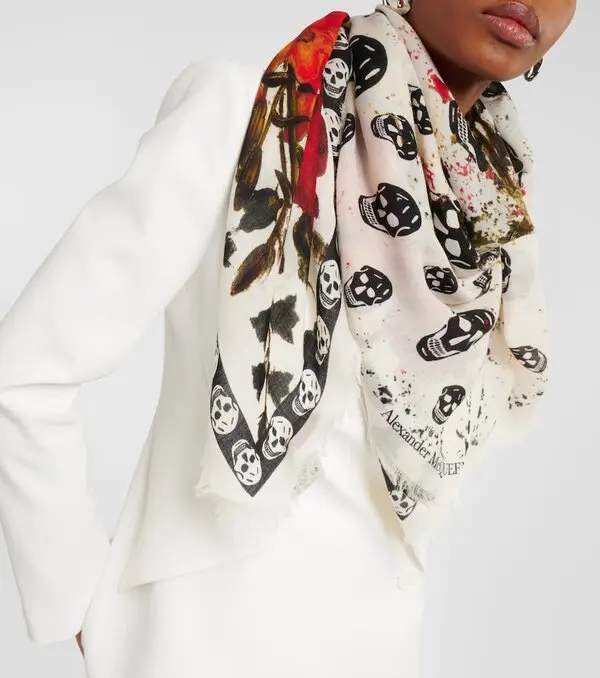 Alexander Mcqueen Skull Floral Wool Scarf - Multicoloured