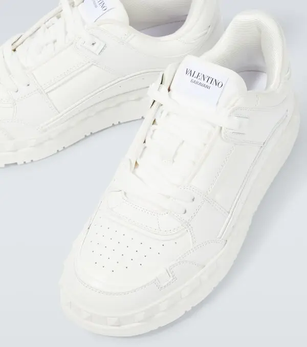 Valentino Garavani Freedots Leather Low-top Sneakers - White