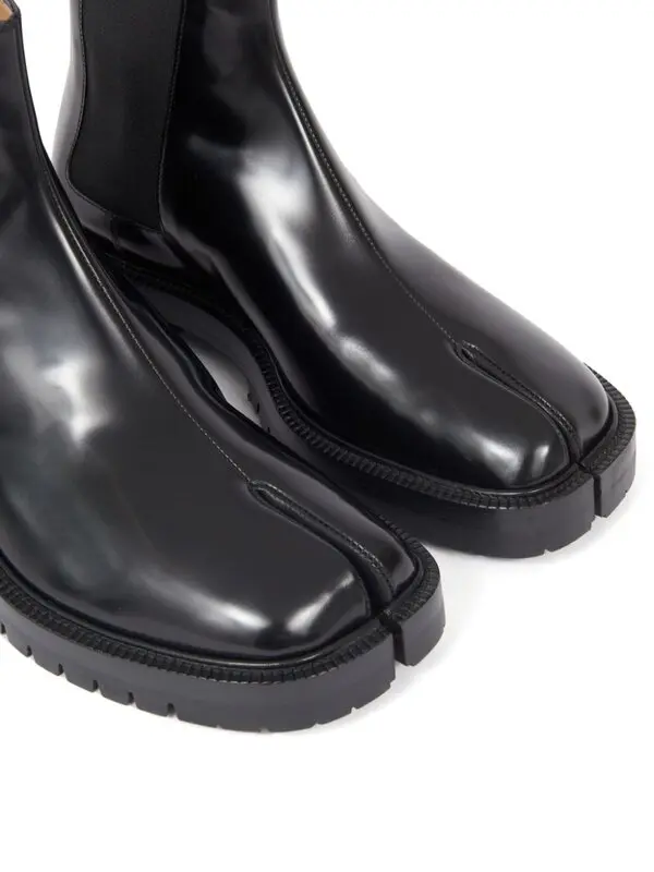 MAISON MARGIELA Tabi Leather Boots