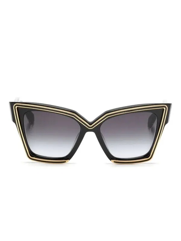 Valentino Garavani Rockstud Detailing Cat-eye Frame Sunglasses - Black