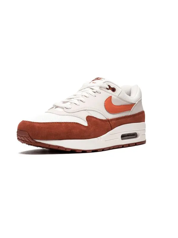 Nike Max 1 Sneakers