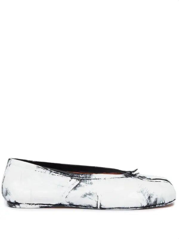 MAISON MARGIELA Tabi Ballet Flats - White