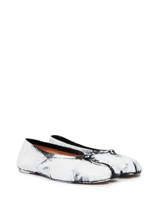 MAISON MARGIELA Tabi Ballet Flats - White