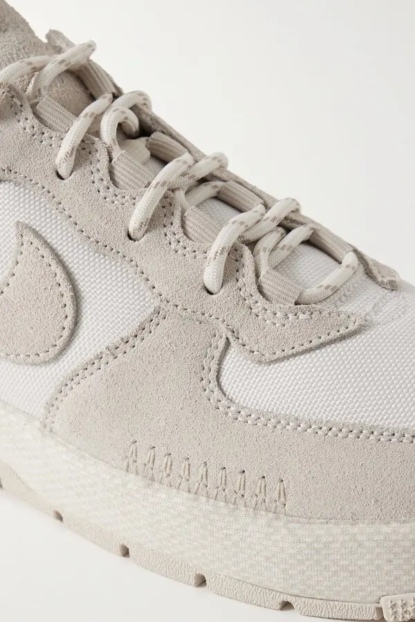 Nike Force 1 Wild Sneakers