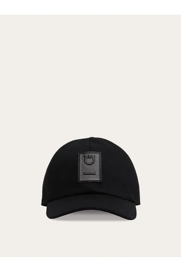 FERRAGAMO Gancini Baseball Cap - Black