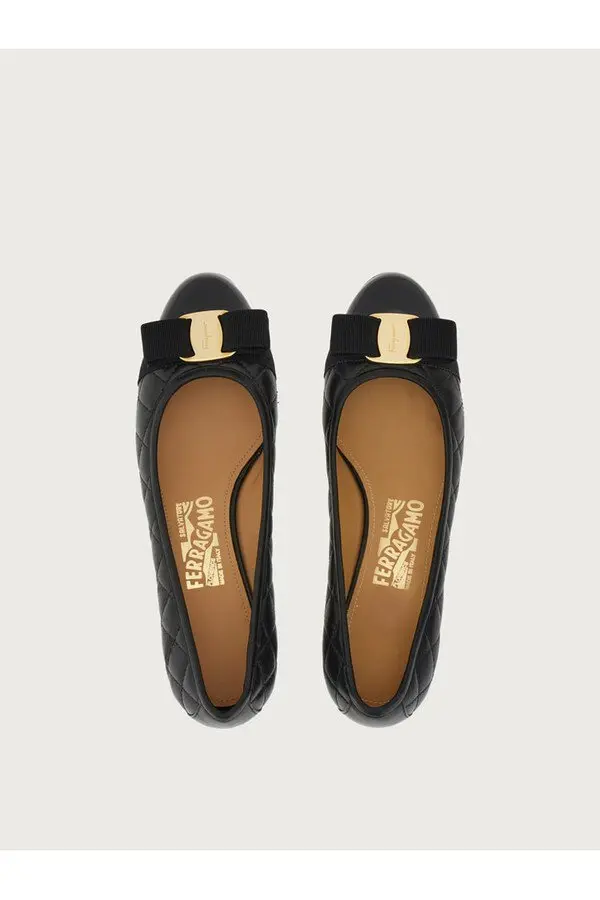 FERRAGAMO Quilted Vara Pump - Black