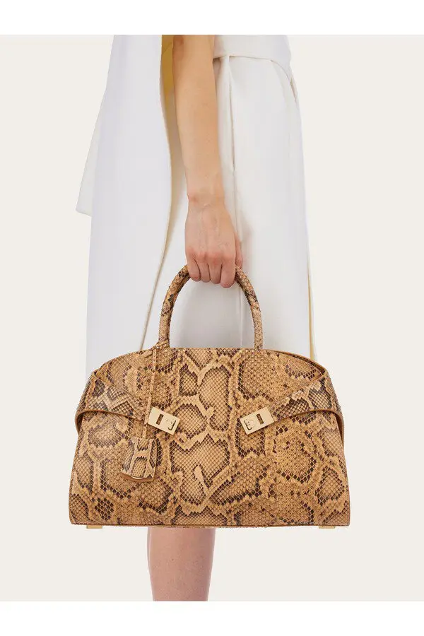 FERRAGAMO Hug Handbag M