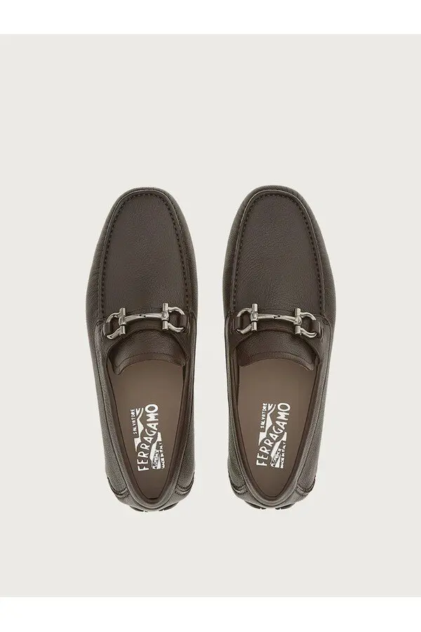 FERRAGAMO Gancini Leather Driving Moccasin - Red
