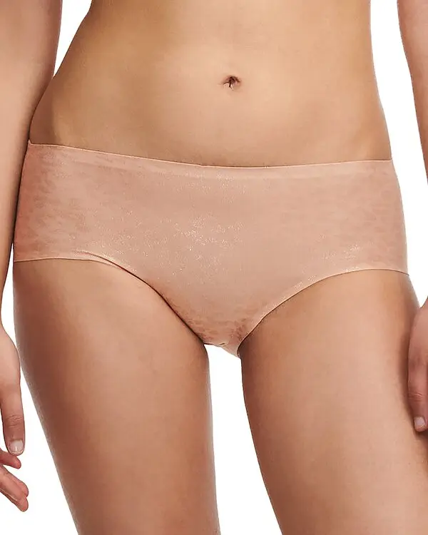 Chantelle Embossed Hipster - Leo Shimmer