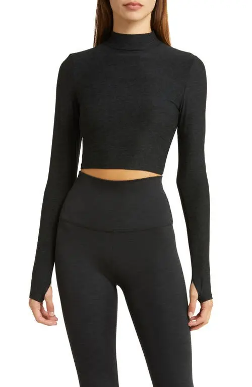 Beyond Yoga Moving On Featherweight Crop Top